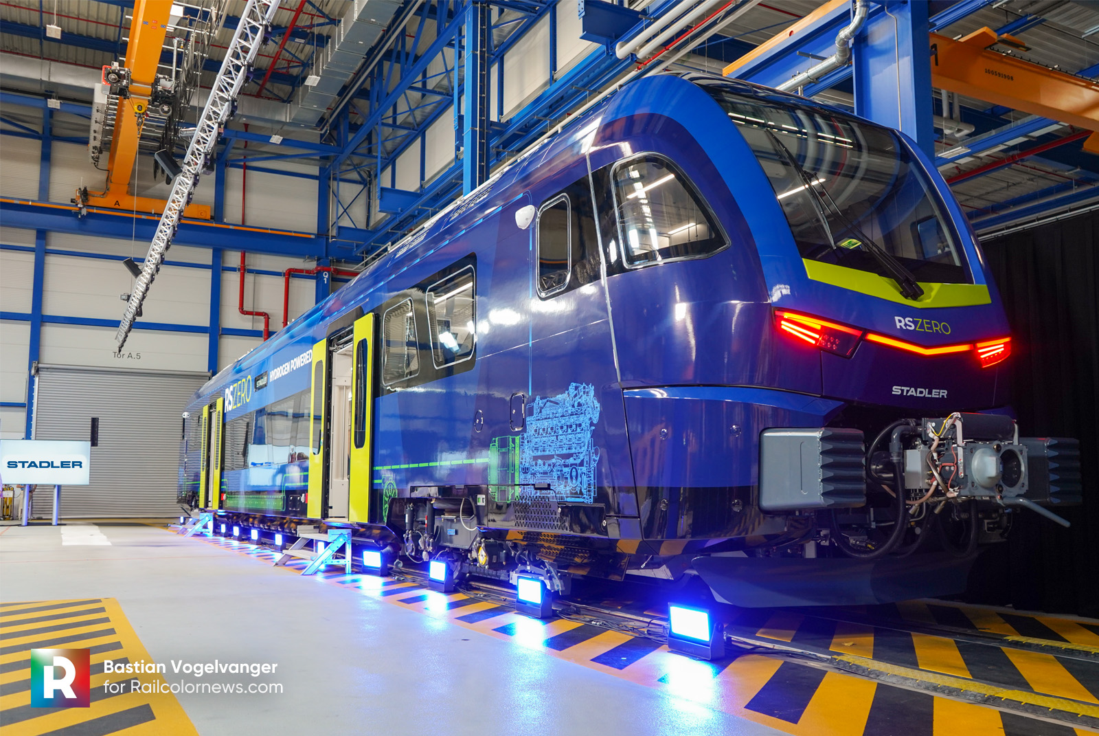 ¿Hidrógeno o pilas? Conoce el primer tren del mundo que puede ...